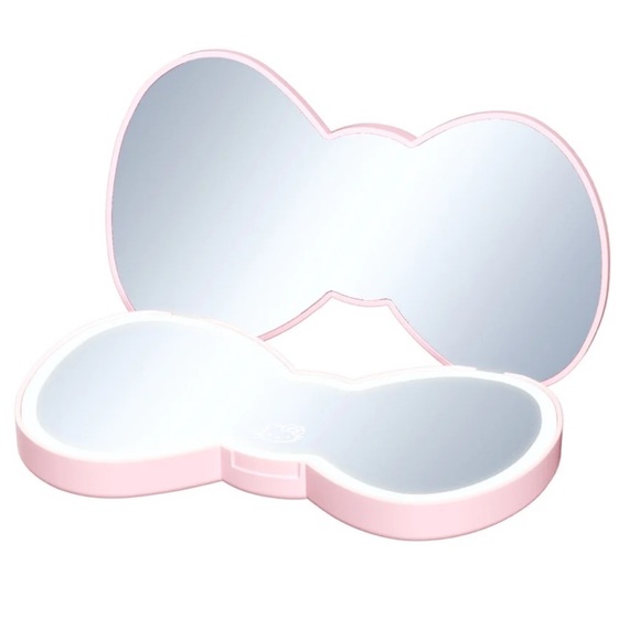 Hello Kitty | Accessories | Hello Kitty Led Pink Bow Compact Mirror ...